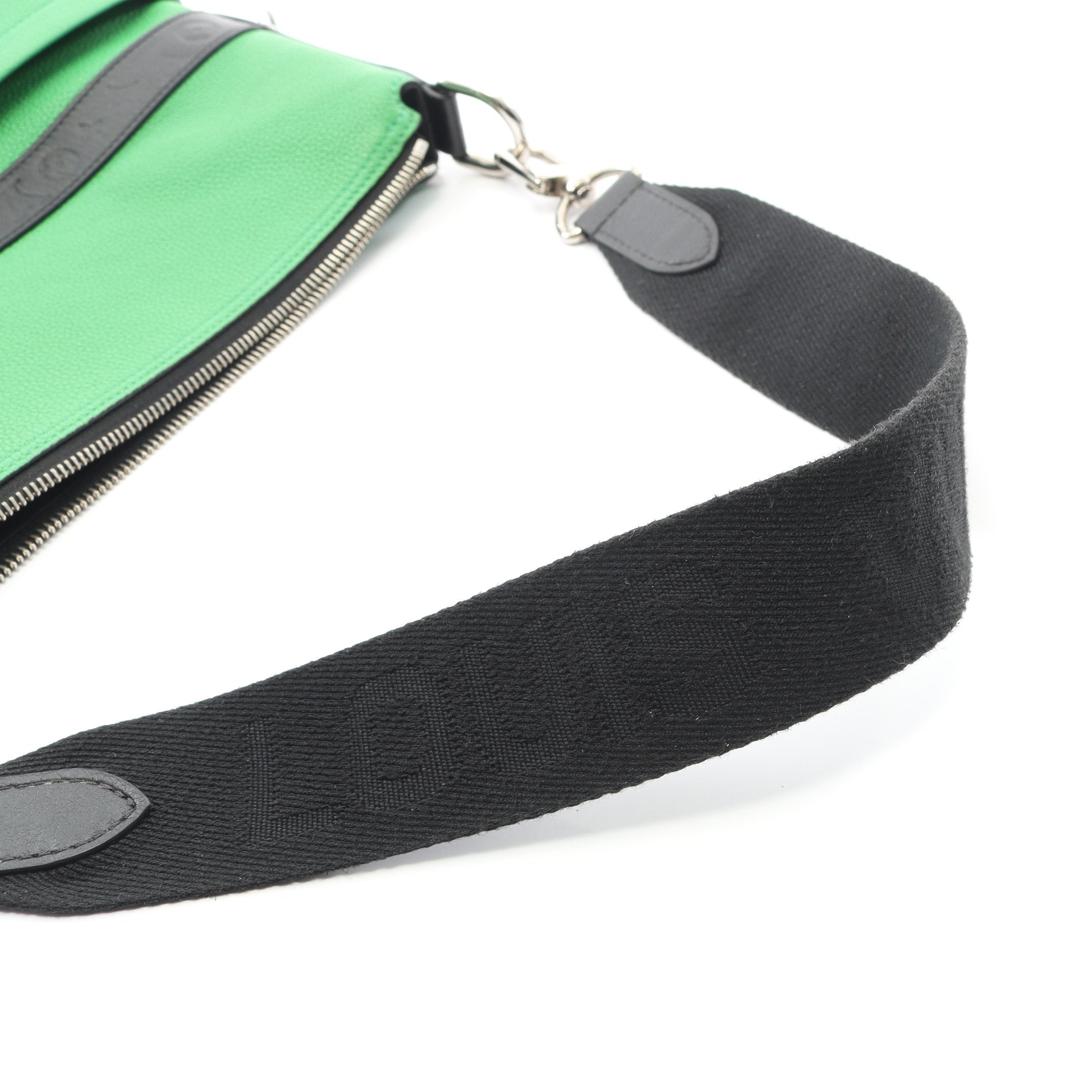 クルーザーGM ワンショルダーバッグ レザー グリーン ブラック ルイ