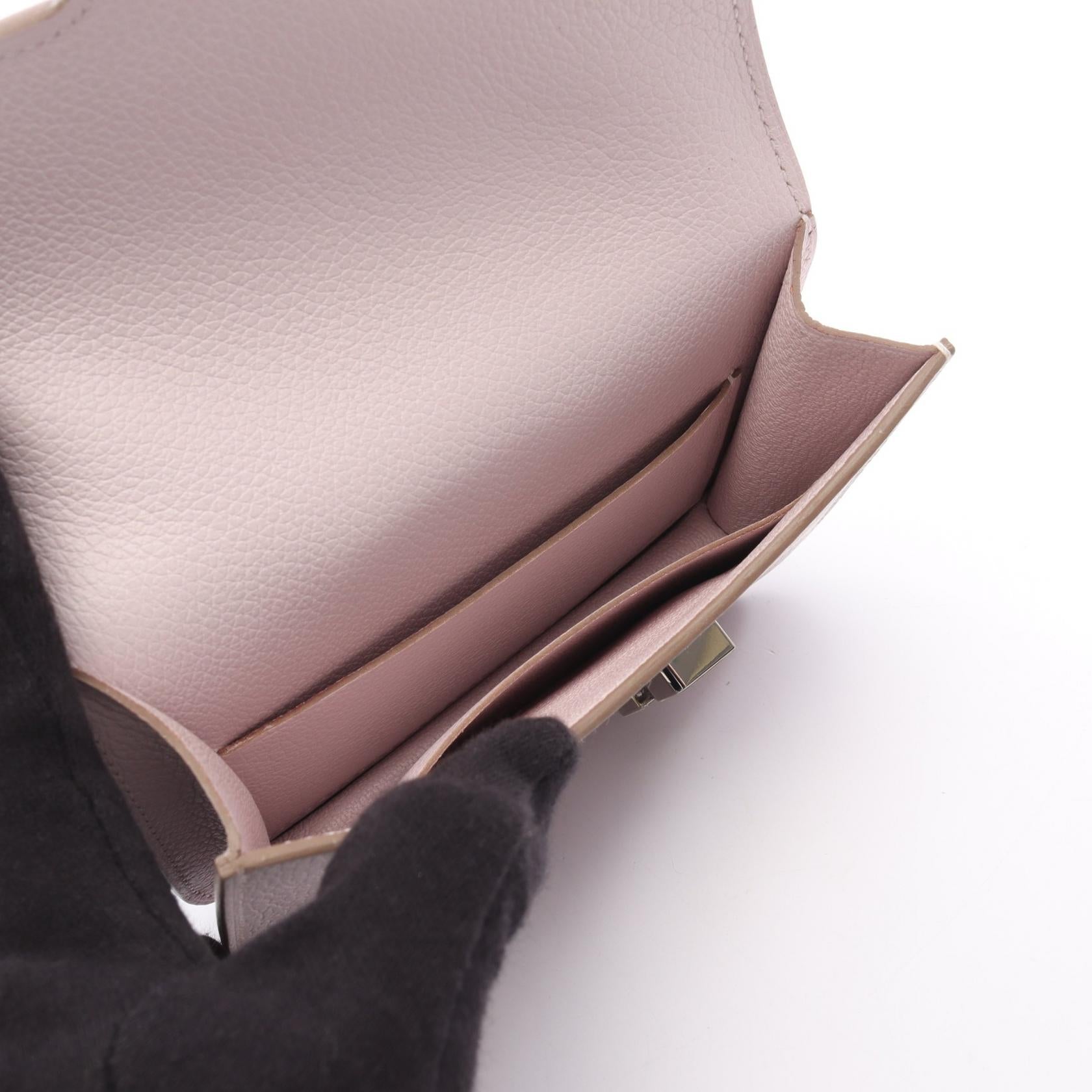 コンスタンス スリム モーヴペール 二つ折り財布 エバーカラー